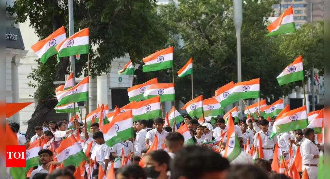 Celebrating India: I-day Events Draw Large Crowds Across State ...