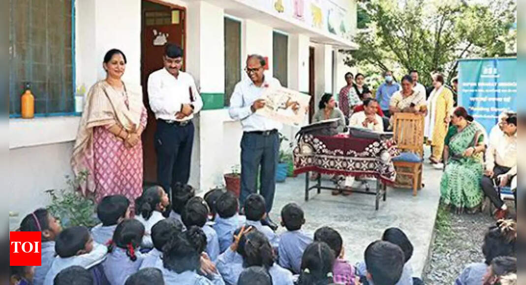Mobile library to take books to remote corners in Uttarakhand ...