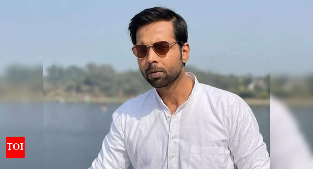 Exclusive - It's not Sunil Grover but Abhishek Banerjee to play the ...