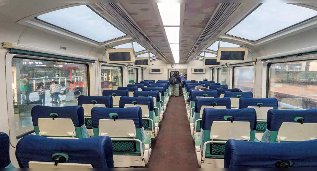 Madhya Pradesh gets its first vistadome coach in Bhopal-Jabalpur Janshatabdi Express | TimesTravel
