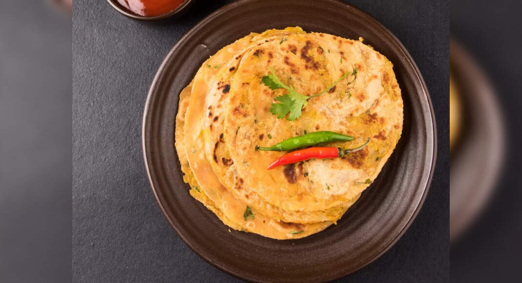 Chilli Garlic Paratha Recipe: How to make Chilli Garlic Paratha Recipe ...