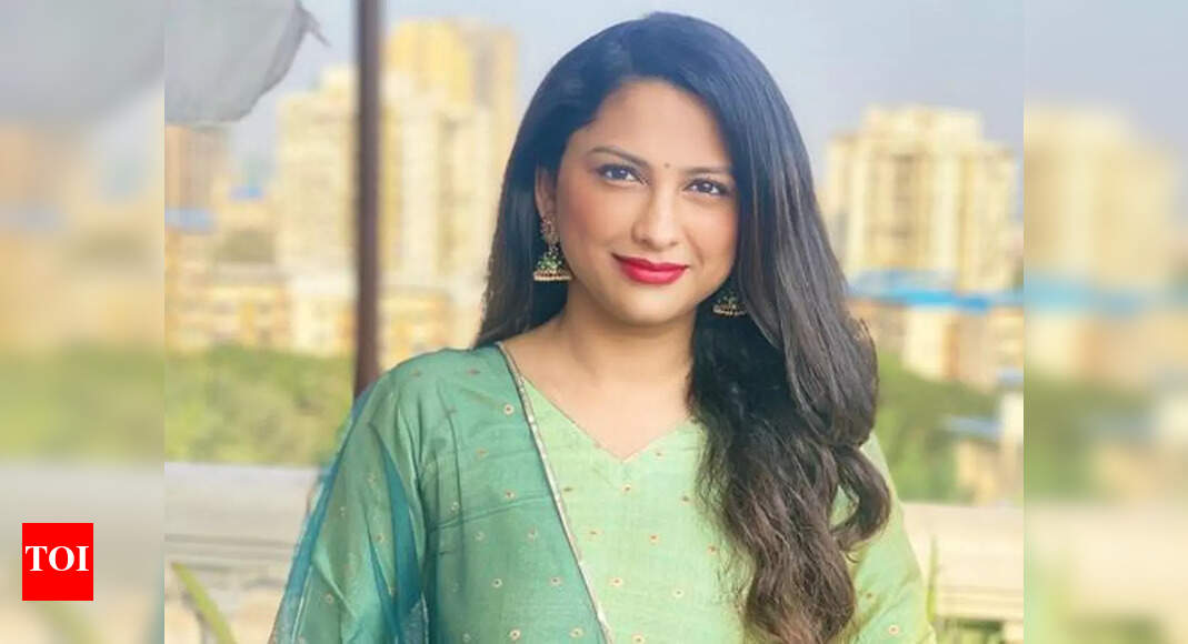 Rucha Hasabnis Pregnancy News: Saath Nibhana Saathiya's Rucha Hasabnis ...