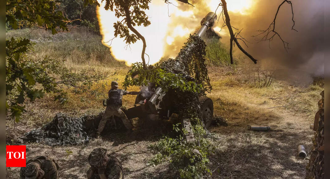 Russian shelling, Ukrainian airstrike reflect broadening war - Times of ...