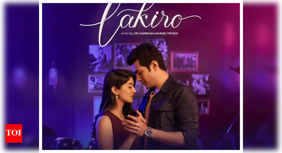 Filmmaker Darshan Ashwin Trivedi unveils the poster of 'Lakiro' | Gujarati Movie News - Times of ...