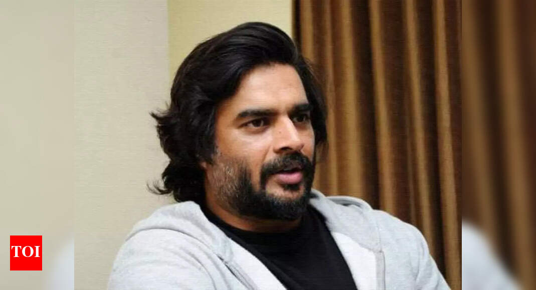 R Madhavan wishes son Vedaant on his 17th birthday with a happy family ...