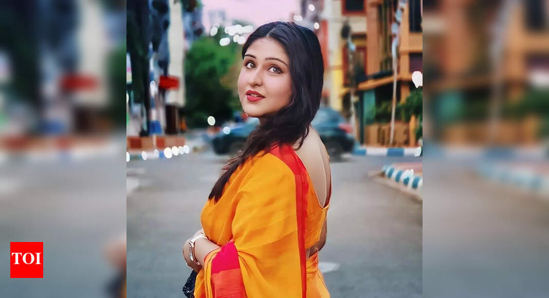 Soumita Saha’s latest song is an ode to the original ‘Vande Mataram ...