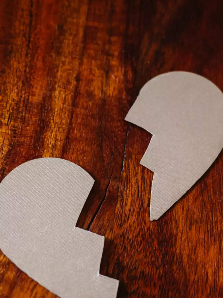 9 reasons why men break up with women | Times of India