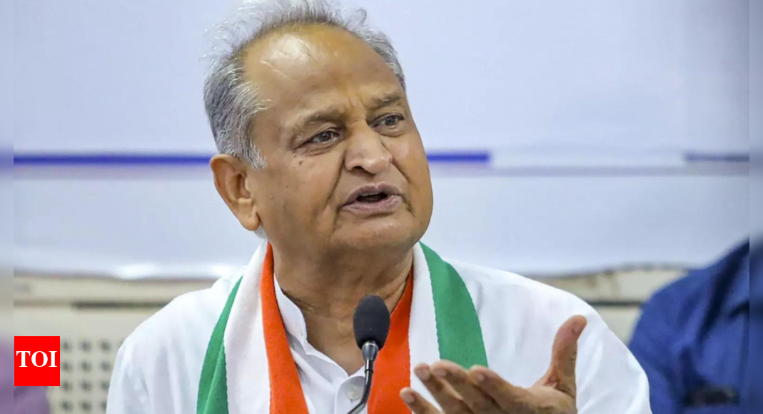 Congress: Congress 'unanimously' in favour of Rahul for party president ...