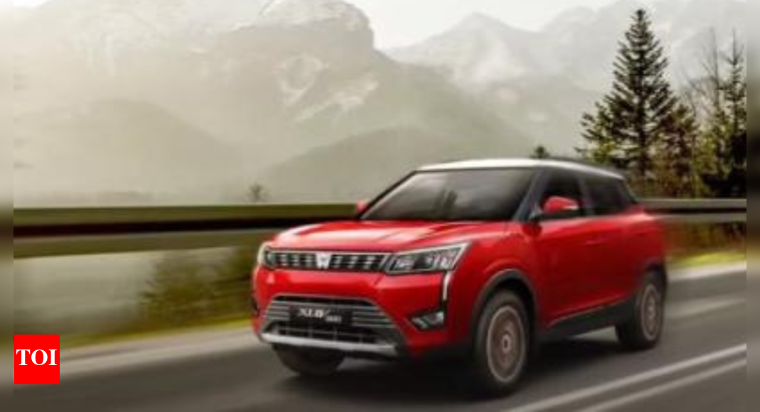 2022 Mahindra XUV300 facelift teased: More powerful engine, design ...