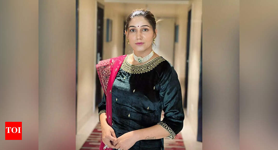 Arrest warrant issued against Haryanvi dancer Sapna Chaudhary for not performing at event ...
