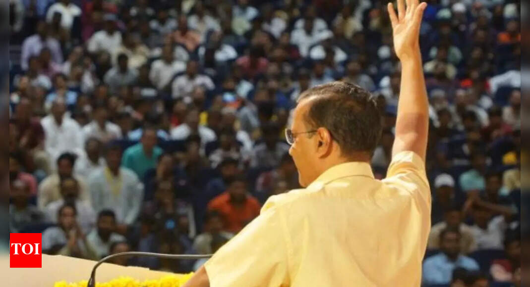 Arvind Kejriwal promises ten lakh jobs to youths in Gujarat, compares ...