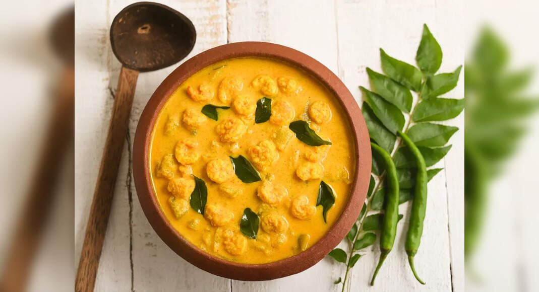 Prawn Mappas Recipe: How to make Prawn Mappas Recipe at Home | Homemade ...