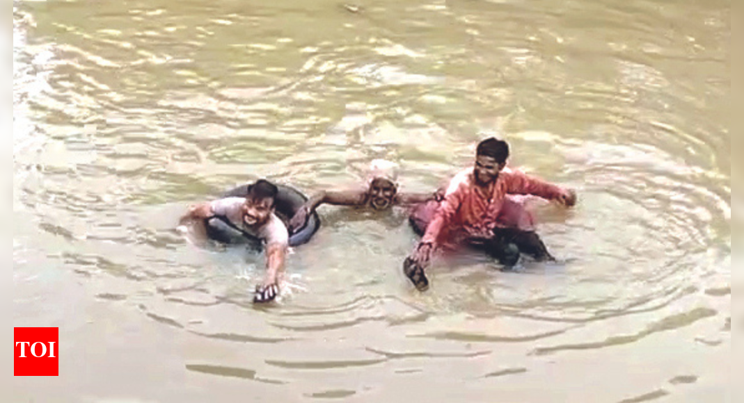 Ndrf: Relief Op In Full Swing: Sdrf And Ndrf Teams Roped In | Bhopal ...