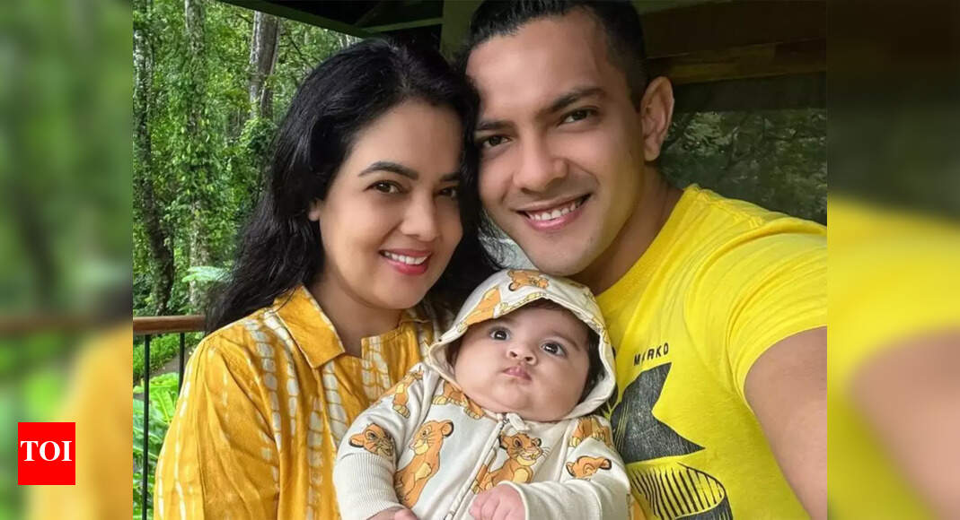 Indian Idol fame Aditya Narayan shares adorable pictures with his ...