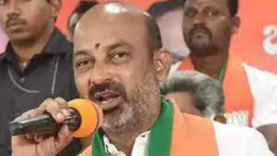 Sanjay: Telangana: Why did K Chandrasekhar Rao entertain 'banned' comic, says Bandi Sanjay Kumar ...