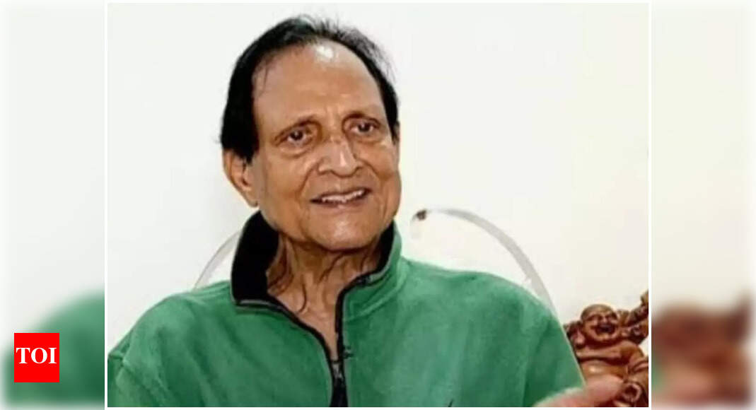 Saawan Kumar Tak cremated at Mumbai's Pawan Hans - Exclusive | Hindi ...