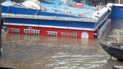 10,000 shifted as Ganga crosses danger mark, floods Varanasi areas ...