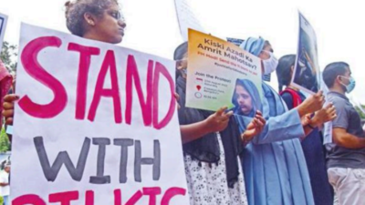 Protesters Oppose Release Of Bilkis Banu Rape Convicts | Hubballi News ...
