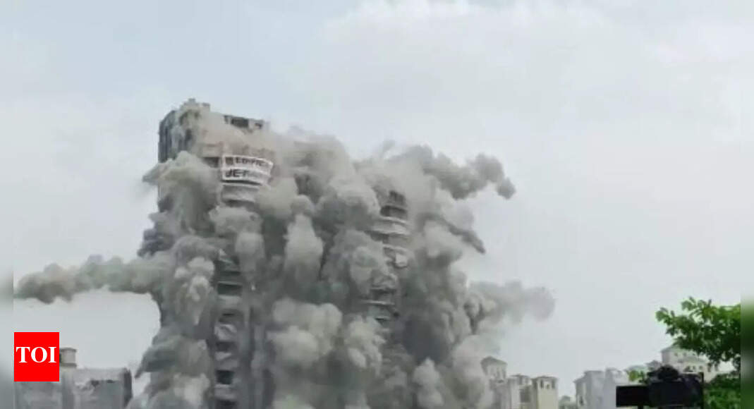 In India's largest demolition till date, Supertech twin towers brought ...