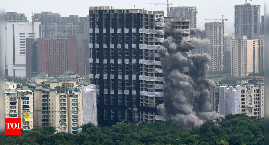 Noise peaked at 101.2 decibels during Noida twin towers' demolition ...