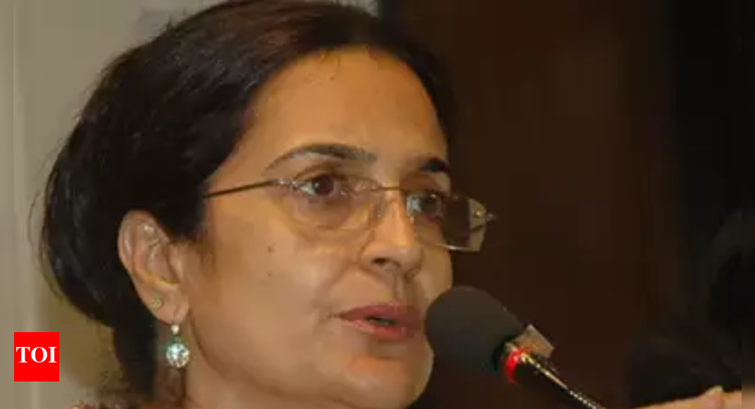 Kiran Puts On Big Show In Karnal | Chandigarh News - Times of India