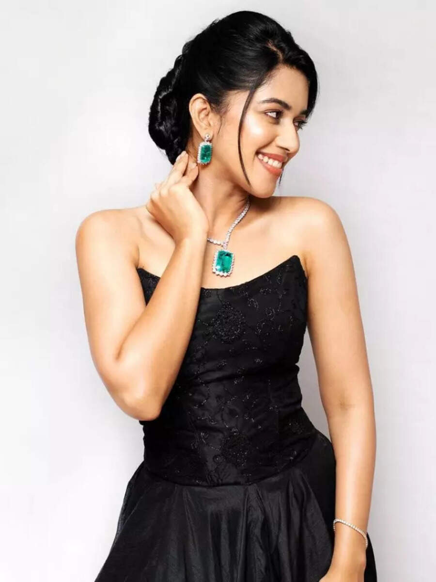 10 stylish pictures of Mirnalini Ravi | Times of India