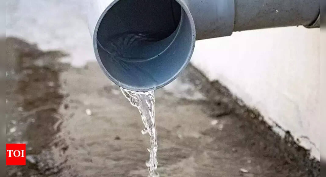 Indira Bridge: Ahmedabad: Sewage from posh housing societies near ...