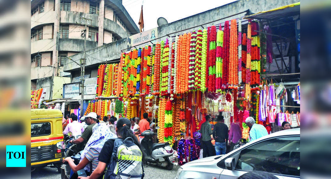 Kolhapur: Markets Crowded Ahead Of Ganesha Festival In Kolhapur | Kolhapur News - Times of India