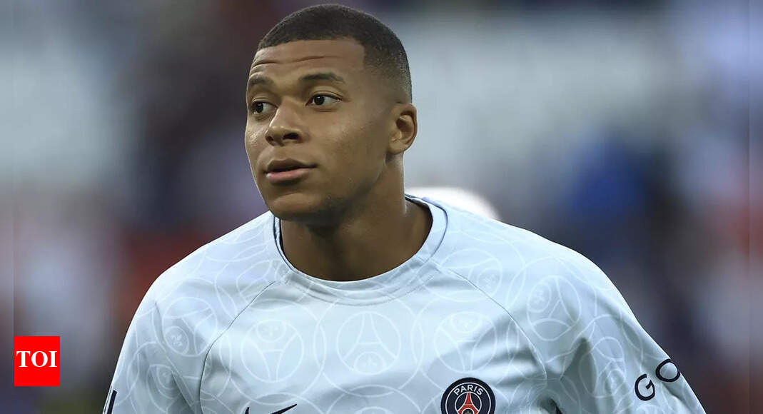 Mbappe unperturbed by Pogba curse story, says PSG coach Galtier ...