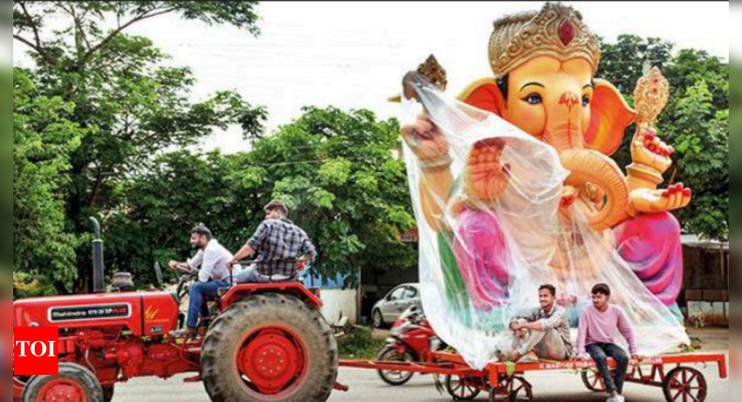 Mumbai's 'Ganesh aagman' catching up in Hyderabad pandals | Hyderabad ...
