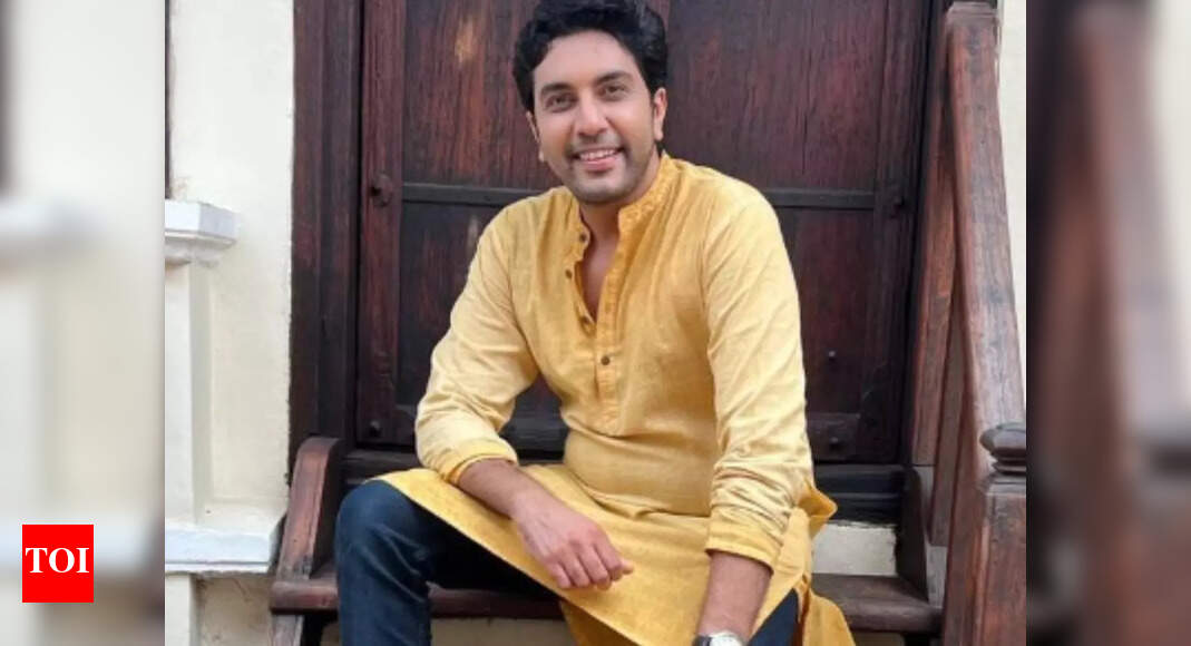 Parth Oza extend Ganesh Chaturthi wishes to fans; Watch video ...
