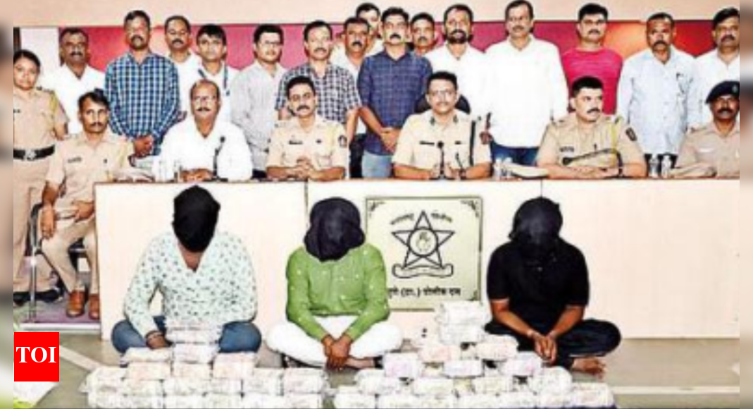 Pune 3 Held 3 Detained In Rs 3 6 Crore Dacoity Case Rs 1 4 Crore