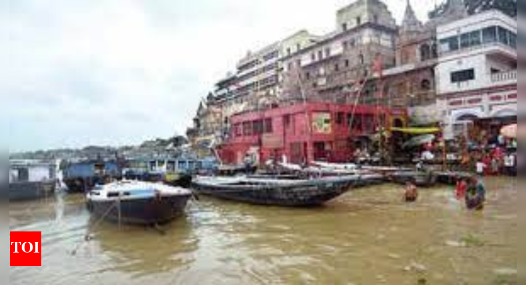 Ganga: Ganga Receding, But Above Red Mark | Varanasi News - Times of India