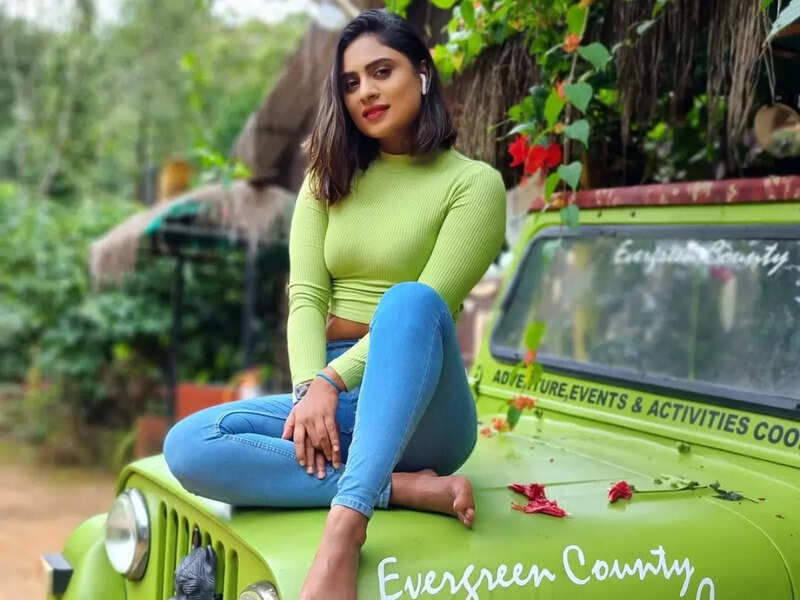 Kannada actress Deepika Das sets major vacation goals with her Coorg ...