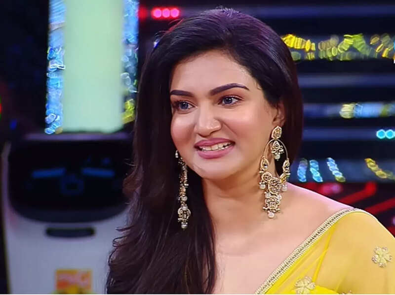 Oru Kodi: Actress Honey Rose claims a diehard fan has built a temple ...