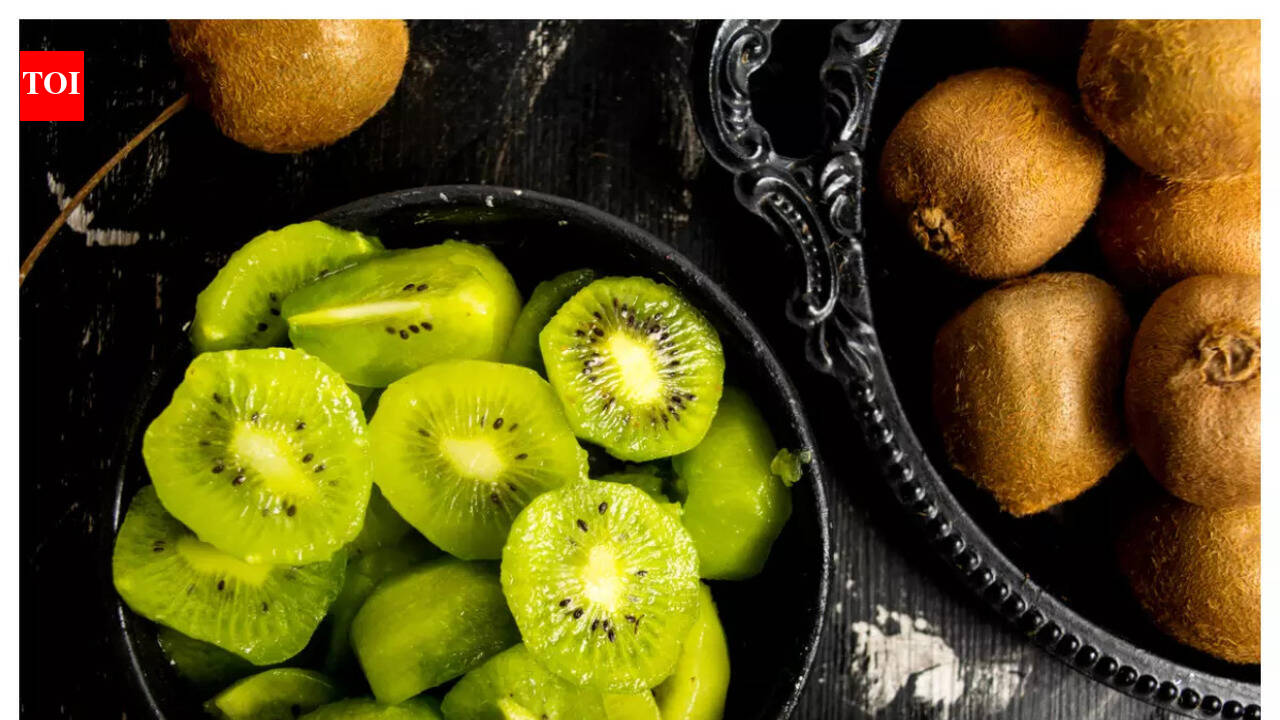 How a Kiwi fruit a day can keep heart diseases at bay