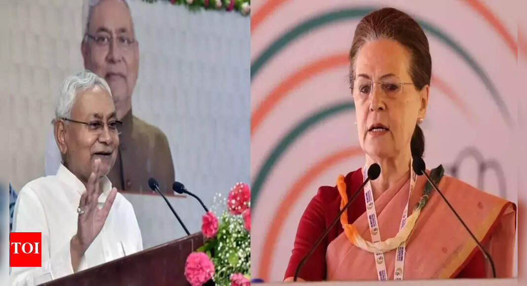 Sonia: Bihar CM Nitish Kumar to meet Sonia Gandhi, discuss opposition unity | Patna News - Times ...