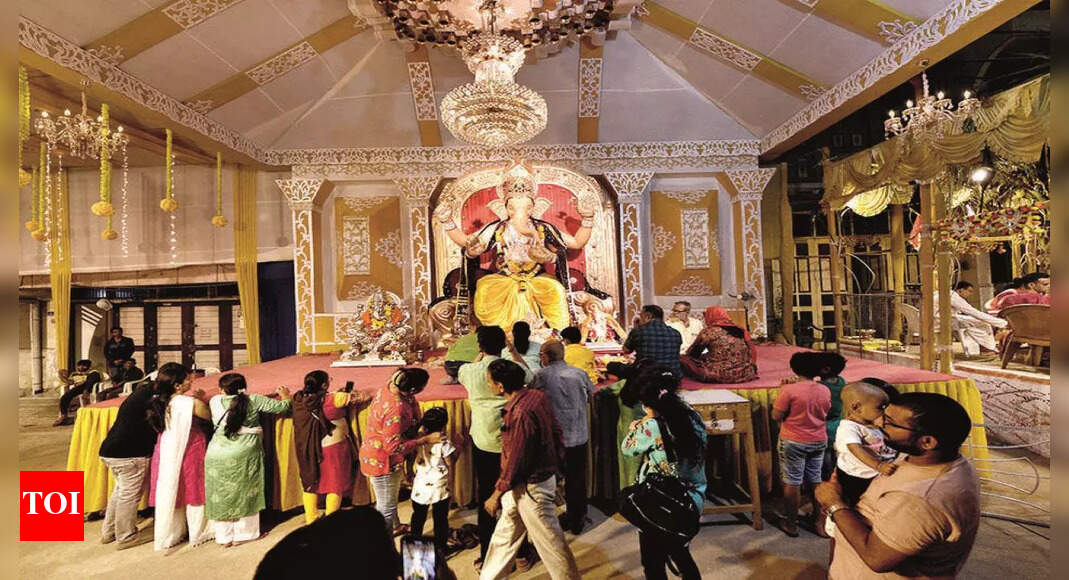 Best Ganesha Pandals To Be Felicitated By Cops, Smc | Surat News ...