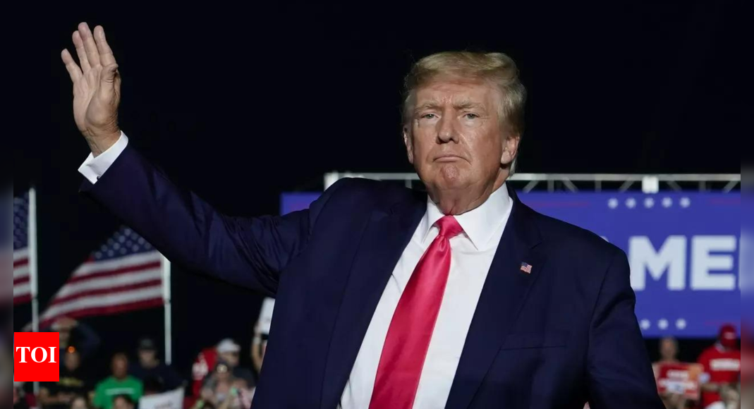 Trump rallies for Oz, Mastriano in Pa. amid midterm worries - Times of ...