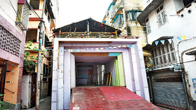 Kolkata: Satyajit Ray's Apu-Durga, Feluda to take centre stage at Puja ...