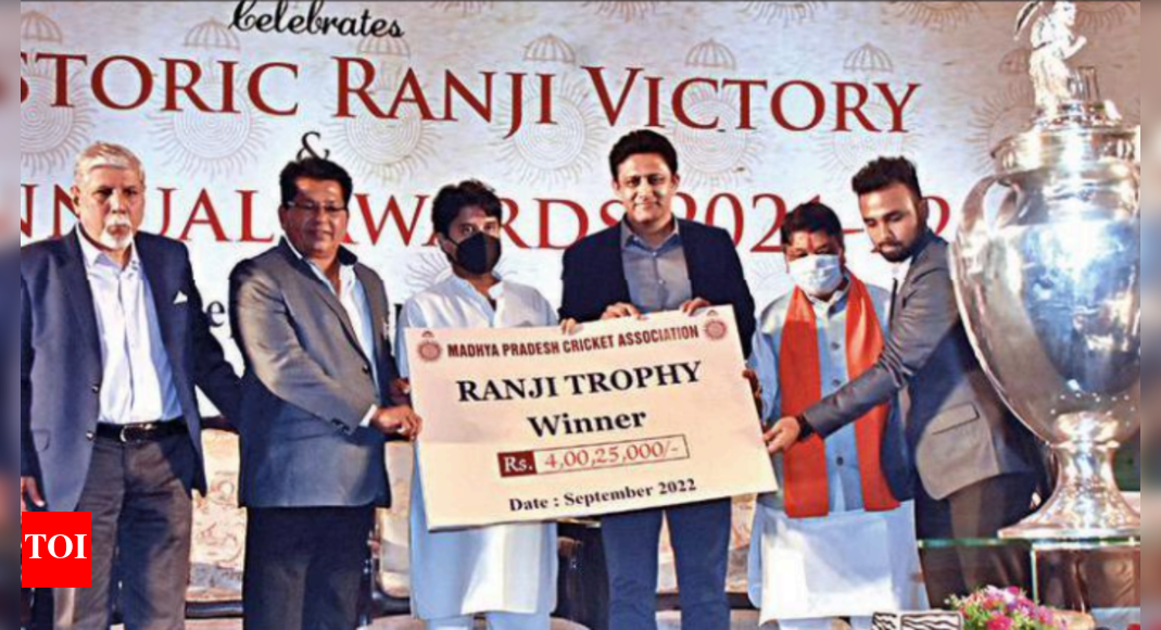 Ranji: Ranji Team Felicitated For Historic Triumph | Indore News ...