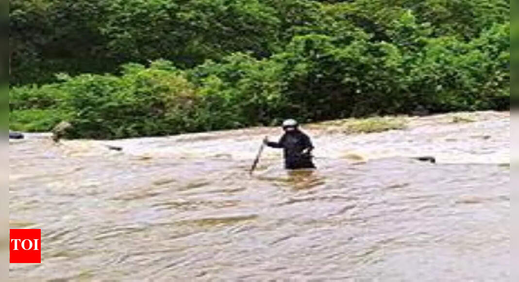 Treacherous trek by teacher Toyaka to educate tribals | Hyderabad News ...