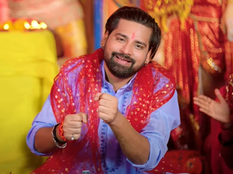 Rakesh Mishra releases a new devotional track 'Baghwa Rathwa Khiche ...