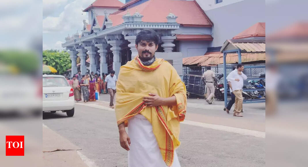 Actor Rajesh Dhruva offers prayers at Shree Kshetra Dharmasthala; see ...