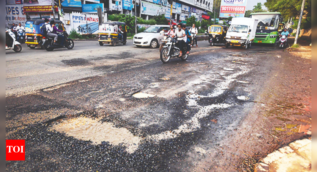 Pwd: Pwd Starts Tarring Work Near Dhobi Ghat Stretch | Pune News ...