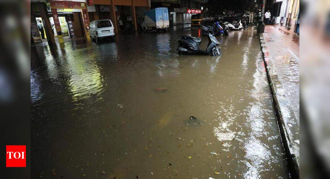 Heavy showers leave state capital waterlogged | Goa News - Times of India