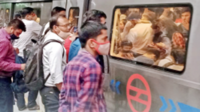Delhi Metro regains close to 75% of its pre-pandemic footfall | Delhi ...