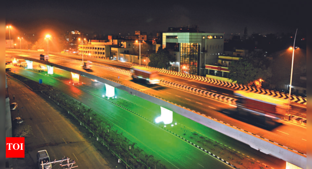 Nashik: Cops seek more signboads on Nashik-Mumbai highway | Nashik News ...