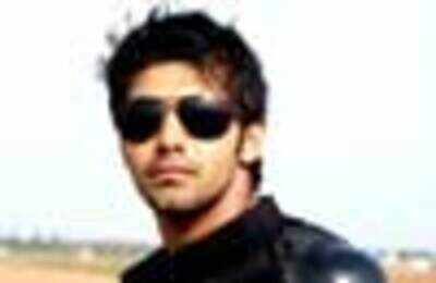 Vasantha Balan to direct Arya? | Tamil Movie News - Times of India