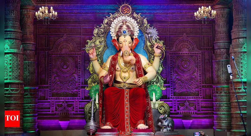 Mumbai: Lalbaugcha Raja collection spurts to Rs 6.73 crore, auction on ...